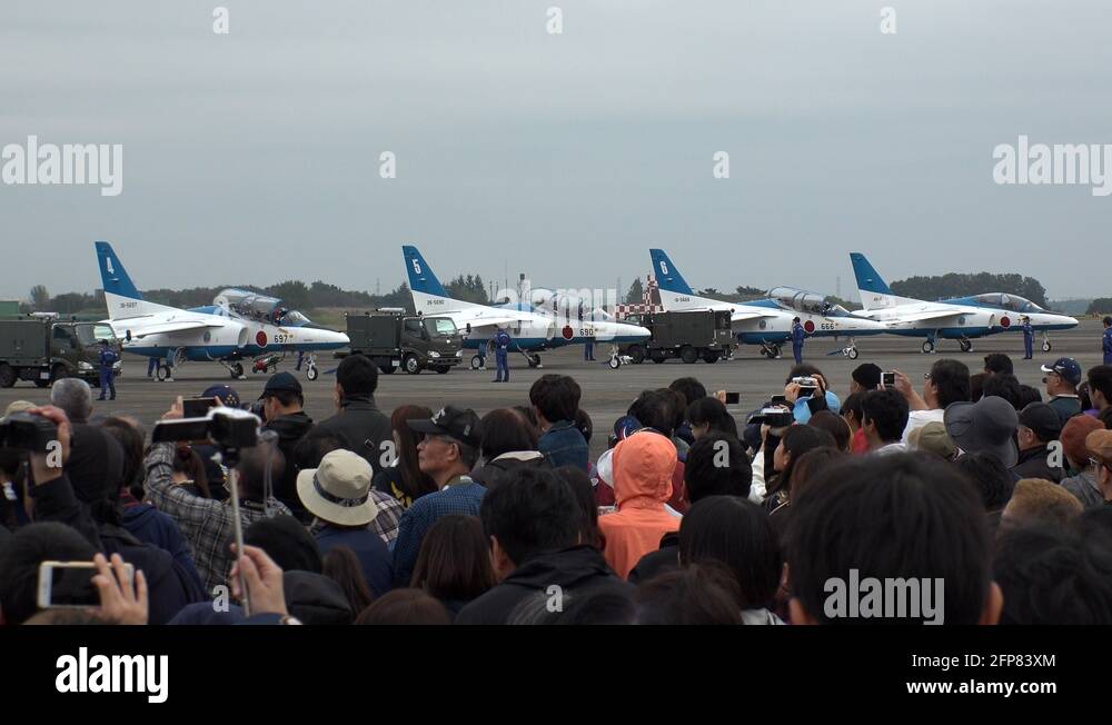 JAPAN : Blue Impulse Japan Air Self-Defense Force aerobatic ...