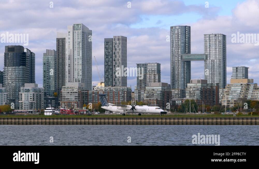 Air flight plane runway take off Stock Videos & Footage - HD and 4K Video Clips - Alamy