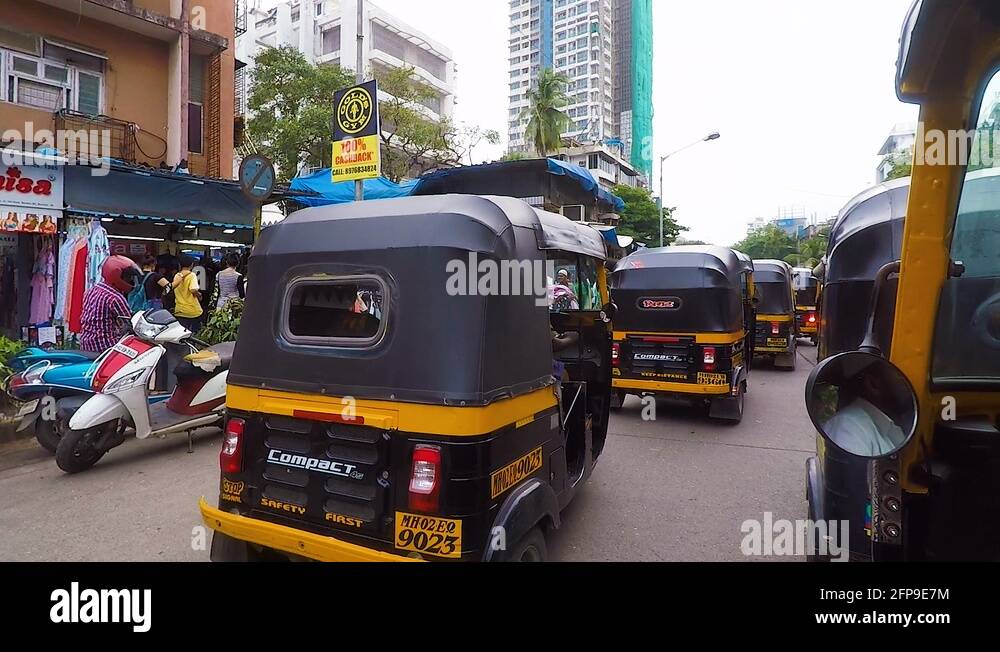 Personal perspective of rickshaw driving through streets of Mumbai ...
