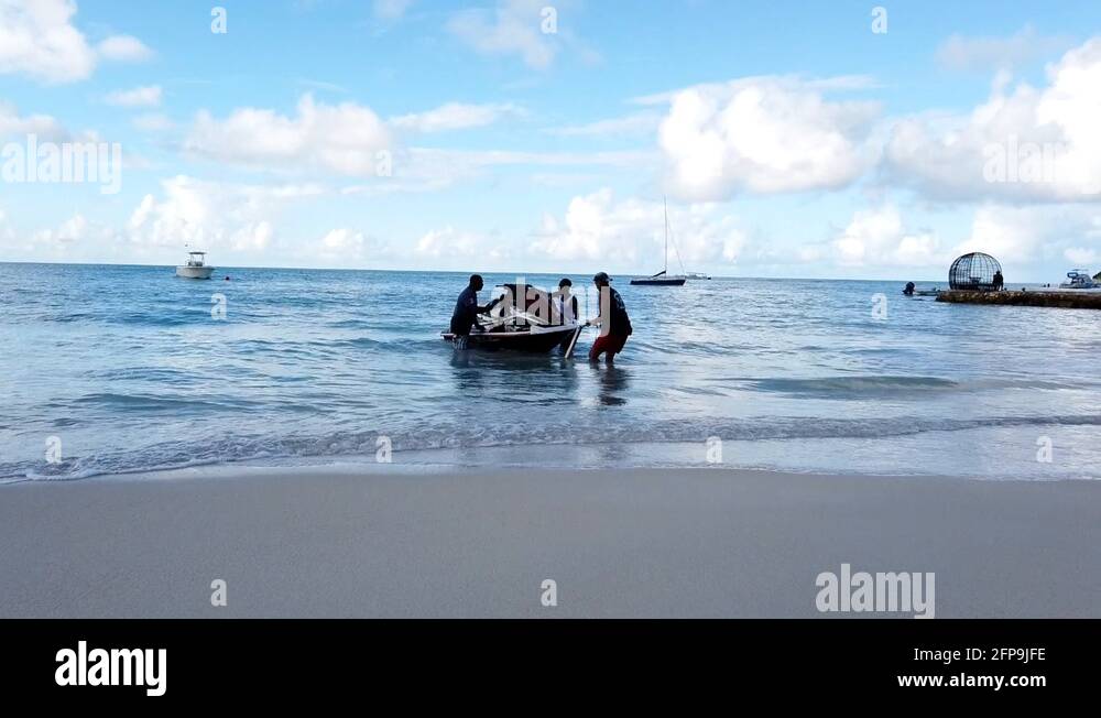 Three men pulling Stock Videos & Footage - HD and 4K Video Clips - Alamy