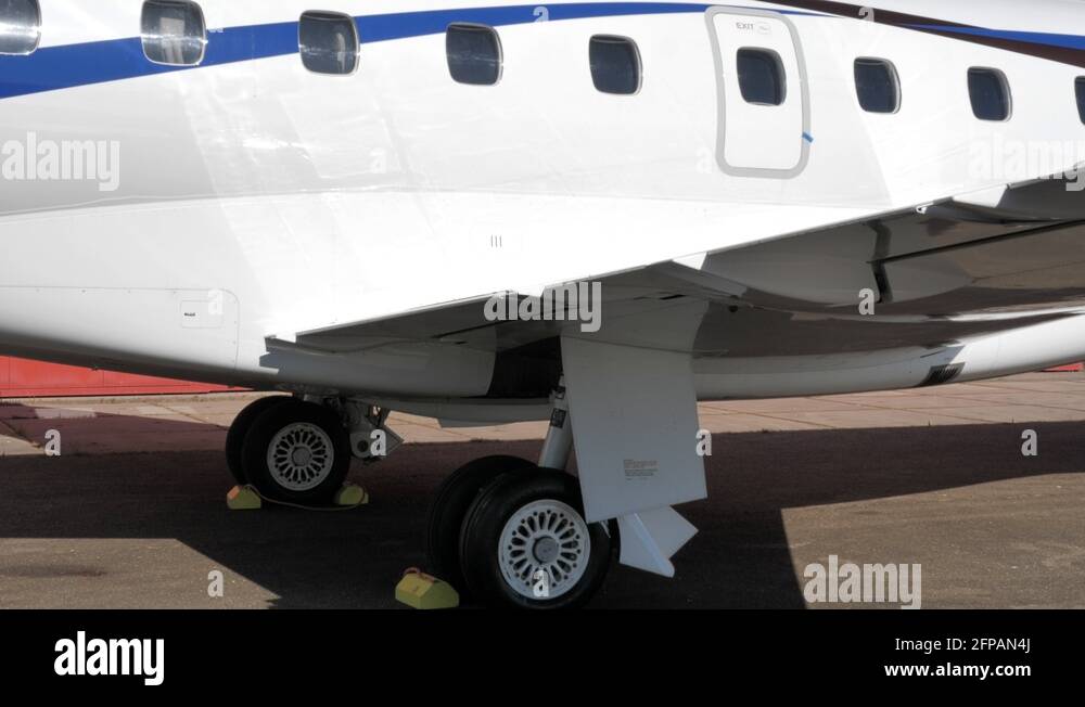 Aerodynamic lift Stock Videos & Footage - HD and 4K Video Clips - Alamy