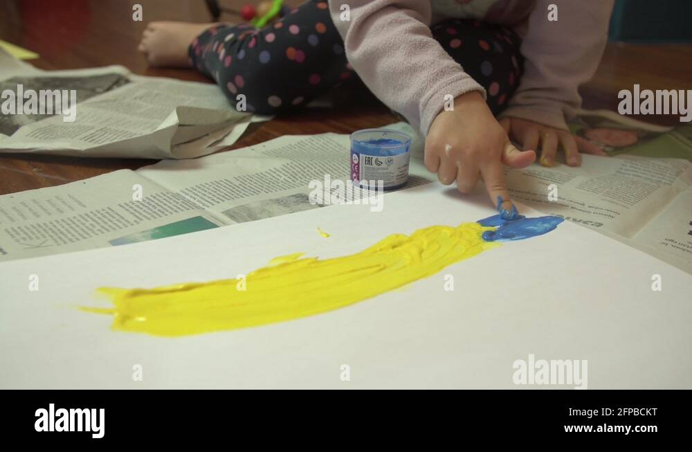 Paint finger paints Stock Videos & Footage - HD and 4K Video Clips - Alamy