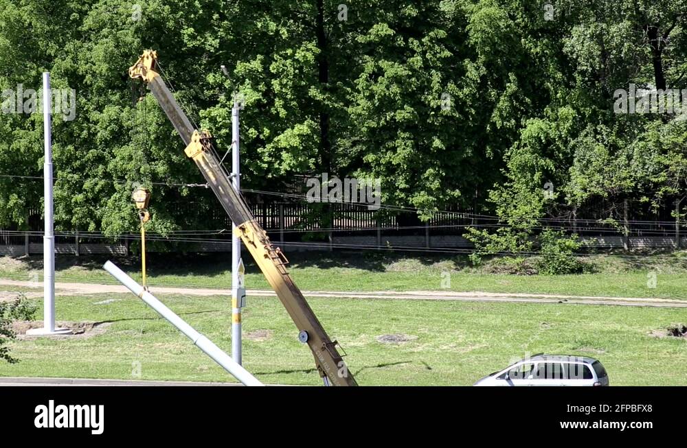 Crane lighting Stock Videos & Footage - HD and 4K Video Clips - Alamy