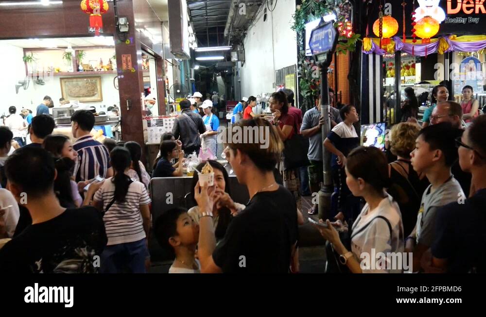 Crowd Street food in Bangkok's Chinatown Stock Video Footage - Alamy