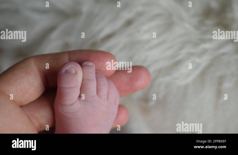 Babinski reflex Stock Videos & Footage - HD and 4K Video Clips - Alamy
