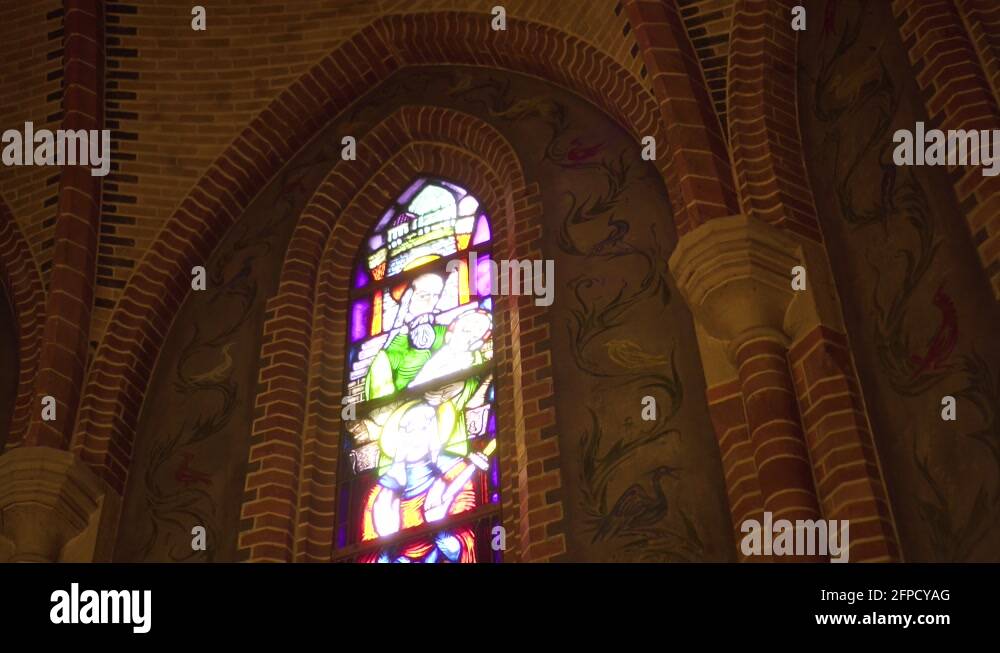 Church window reveal Stock Videos & Footage - HD and 4K Video Clips - Alamy
