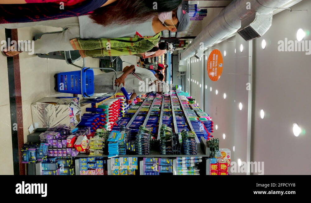 Hoarding vertical Stock Videos & Footage - HD and 4K Video Clips - Alamy