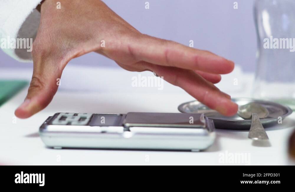 Measuring container Stock Videos & Footage - HD and 4K Video Clips - Alamy