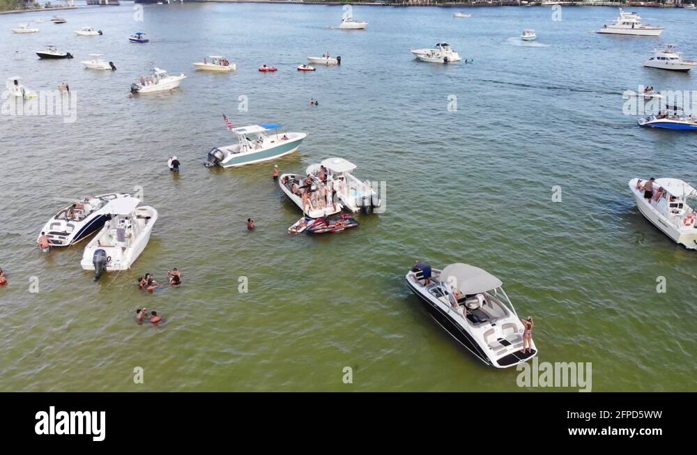 Haulover sandbar boat Stock Videos & Footage - HD and 4K Video Clips ...