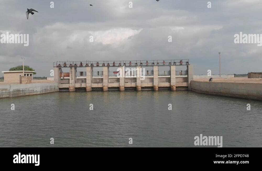 Flood barrage wall Stock Videos & Footage - HD and 4K Video Clips - Alamy