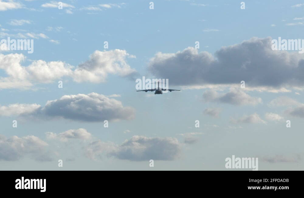 Airlift cargo Stock Videos & Footage - HD and 4K Video Clips - Alamy