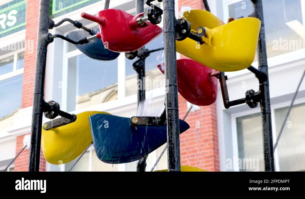Fountain bucket Stock Videos & Footage - HD and 4K Video Clips - Alamy