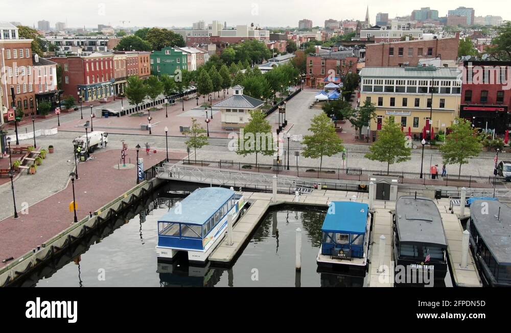 Taxi line up Stock Videos & Footage - HD and 4K Video Clips - Alamy