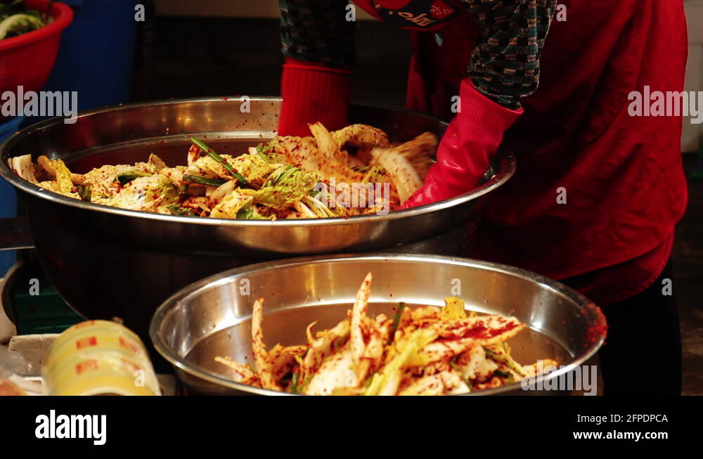 Korea kimchi market Stock Videos & Footage - HD and 4K Video Clips - Alamy