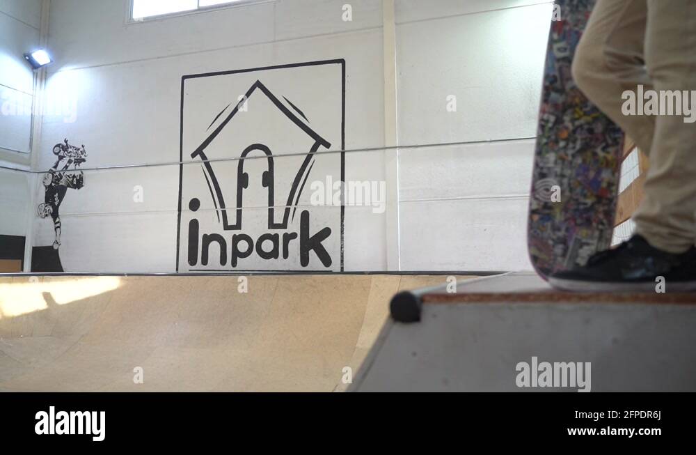 Skateboarder ramp helmet Stock Videos & Footage - HD and 4K Video Clips ...