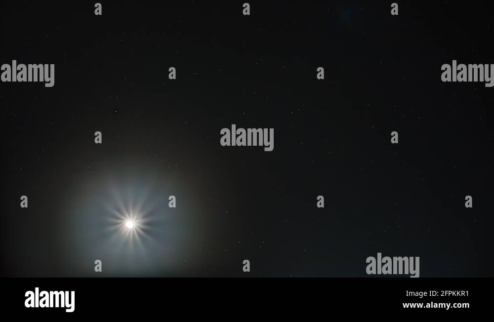 Full Moon Lunar Eclipse Rising Complete Transition 4k Stock Video ...