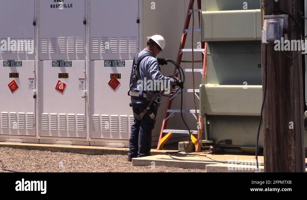 Electric utility repair Stock Videos & Footage - HD and 4K Video Clips ...
