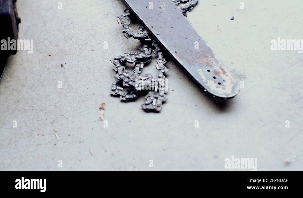 Broken chain Stock Videos & Footage - HD and 4K Video Clips - Alamy