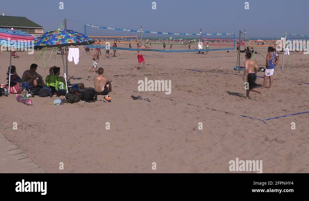 Scorching hot weather at Toronto beach with heat waves rising off the ...