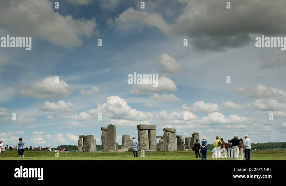 Henge monuments Stock Videos & Footage - HD and 4K Video Clips - Alamy