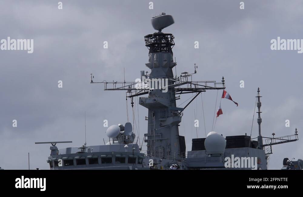 warship radar systems Stock Video Footage - Alamy