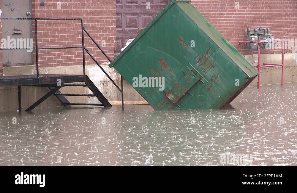 Flash flooding in Markham Ontario during severe thunderstorm and heavy ...