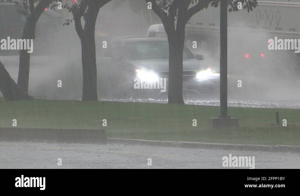 Flash flooding in Markham Ontario during severe thunderstorm and heavy ...