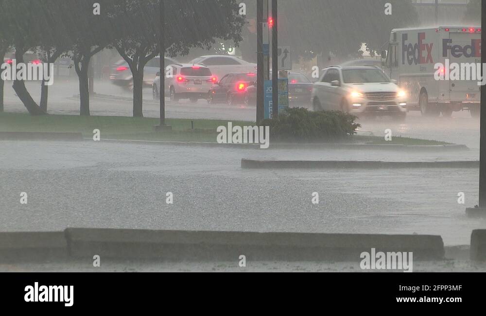 Flash flooding in Markham Ontario during severe thunderstorm and heavy ...