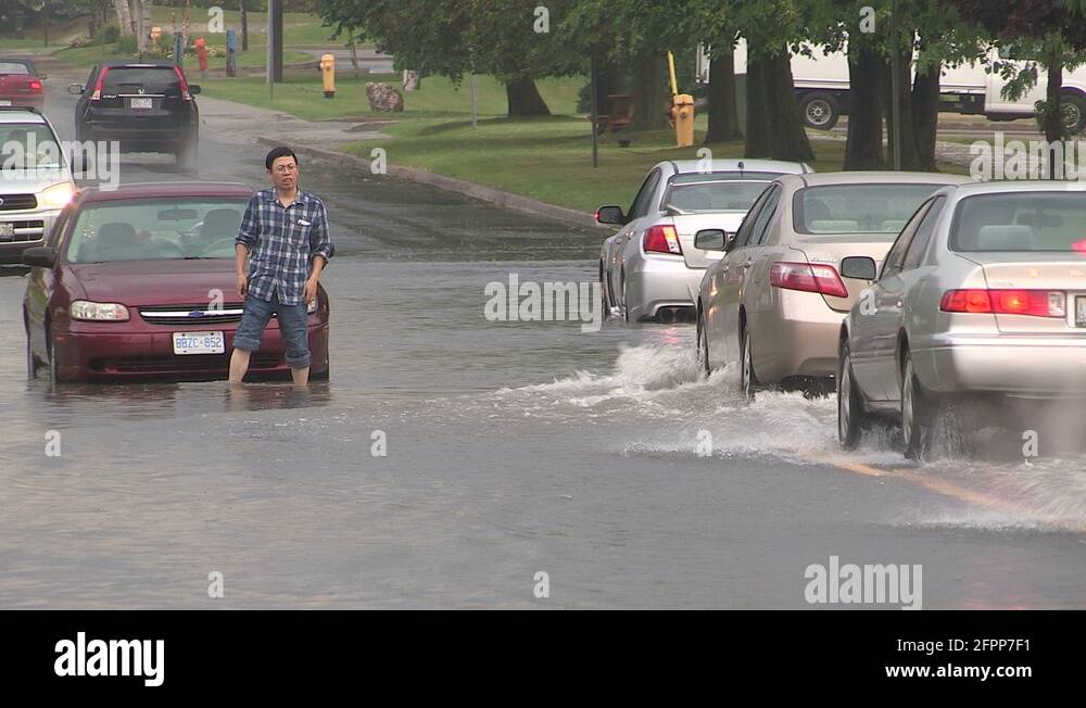 Flash flooding in Markham Ontario during severe thunderstorm and heavy ...