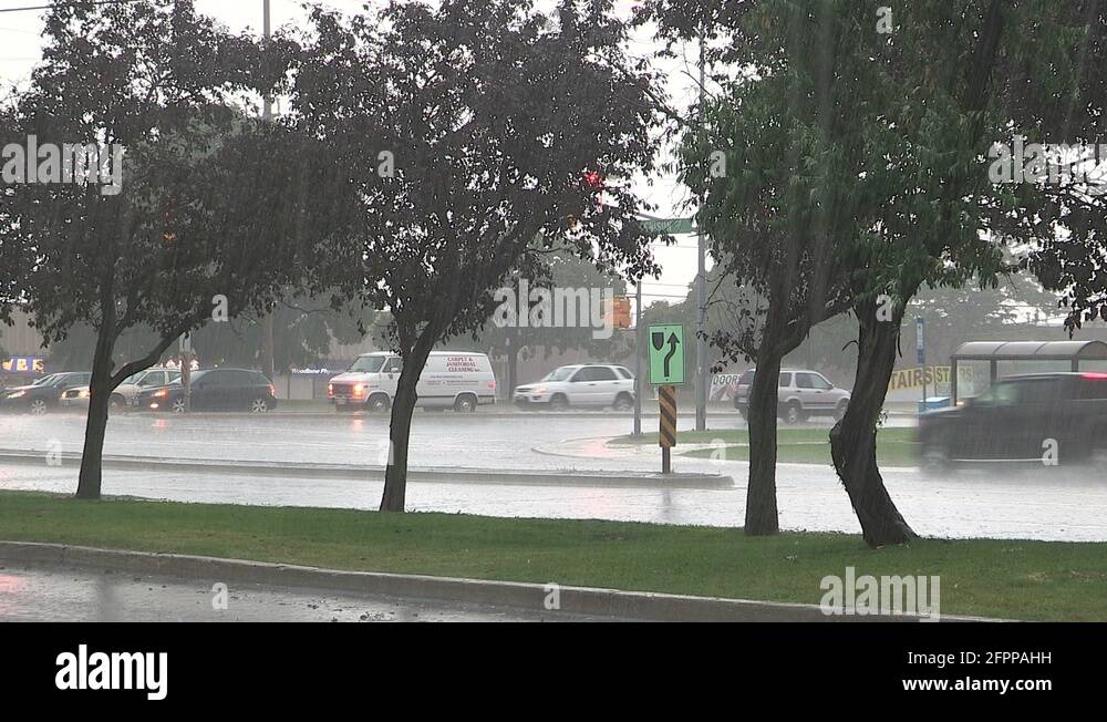 Flash flooding in Markham Ontario during severe thunderstorm and heavy ...