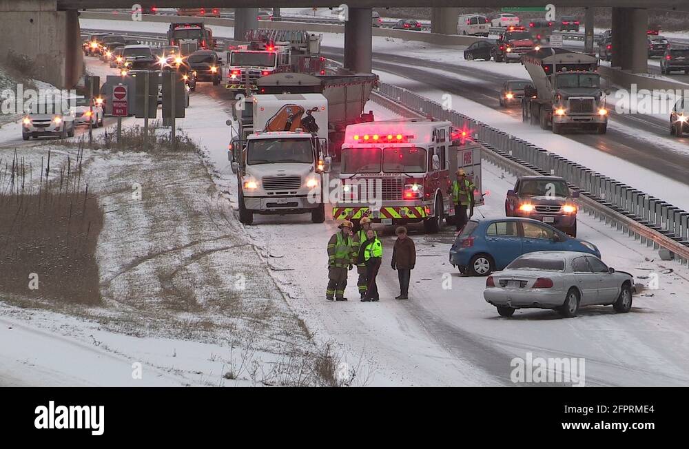 Car crash in snow Stock Videos & Footage - HD and 4K Video Clips - Alamy
