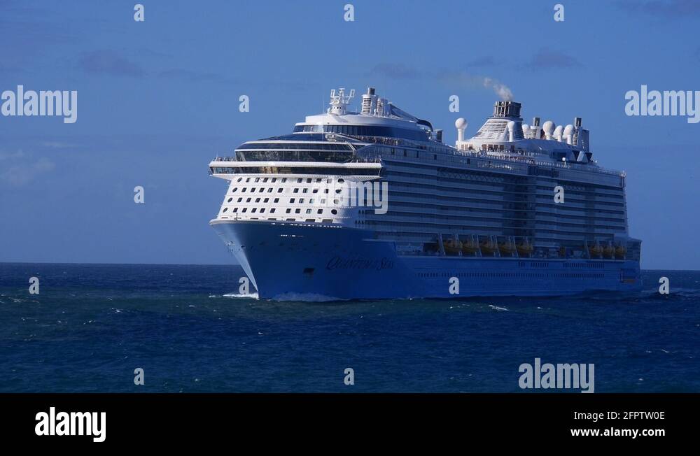 Quantum of the seas Stock Videos & Footage - HD and 4K Video Clips - Alamy