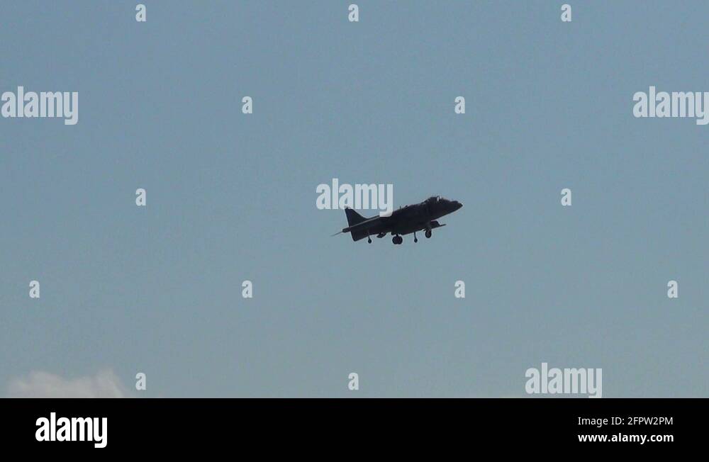 Vertical landing Stock Videos & Footage - HD and 4K Video Clips - Alamy