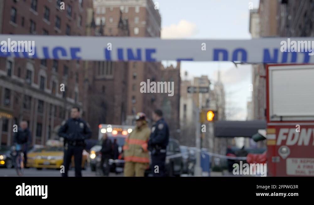 police tape officers FDNY firetruck 5th Empire State Building slow ...