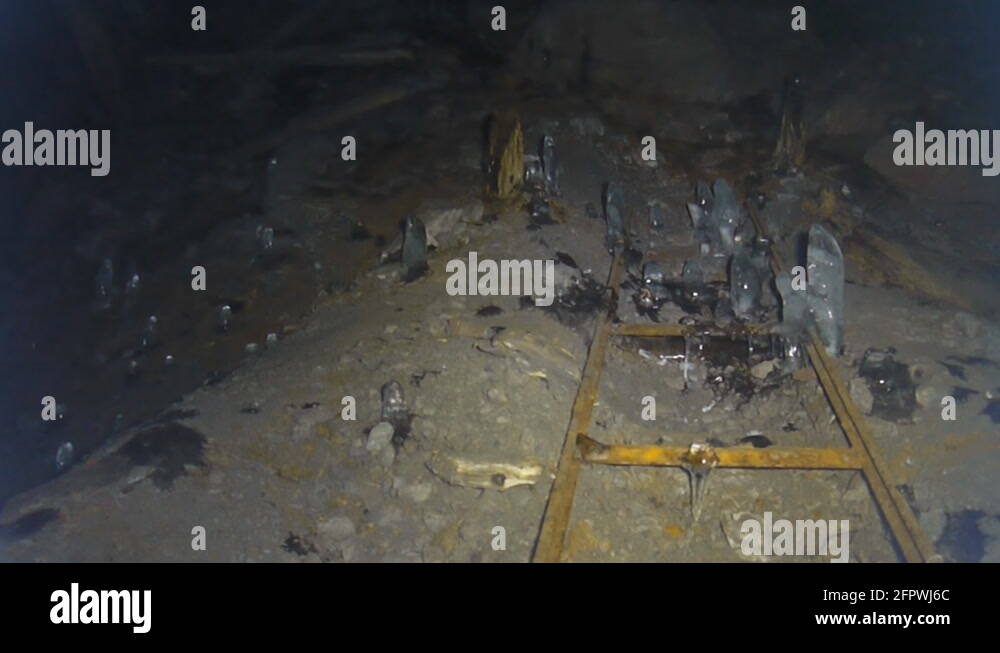 Cave scaffolding Stock Videos & Footage - HD and 4K Video Clips - Alamy