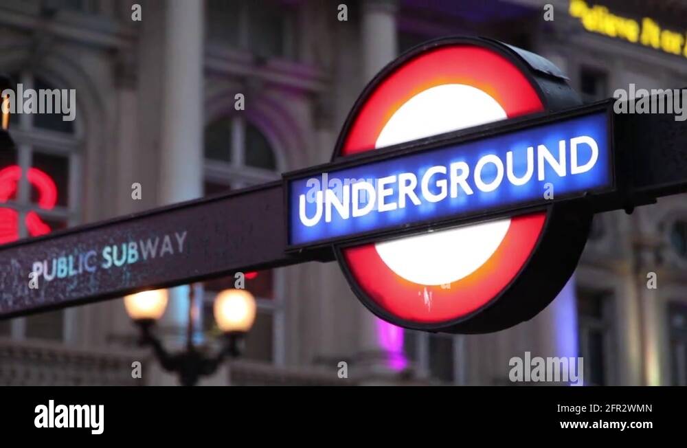 London subway logo Stock Videos & Footage - HD and 4K Video Clips - Alamy