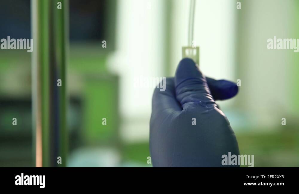 Dropping glass Stock Videos & Footage - HD and 4K Video Clips - Alamy