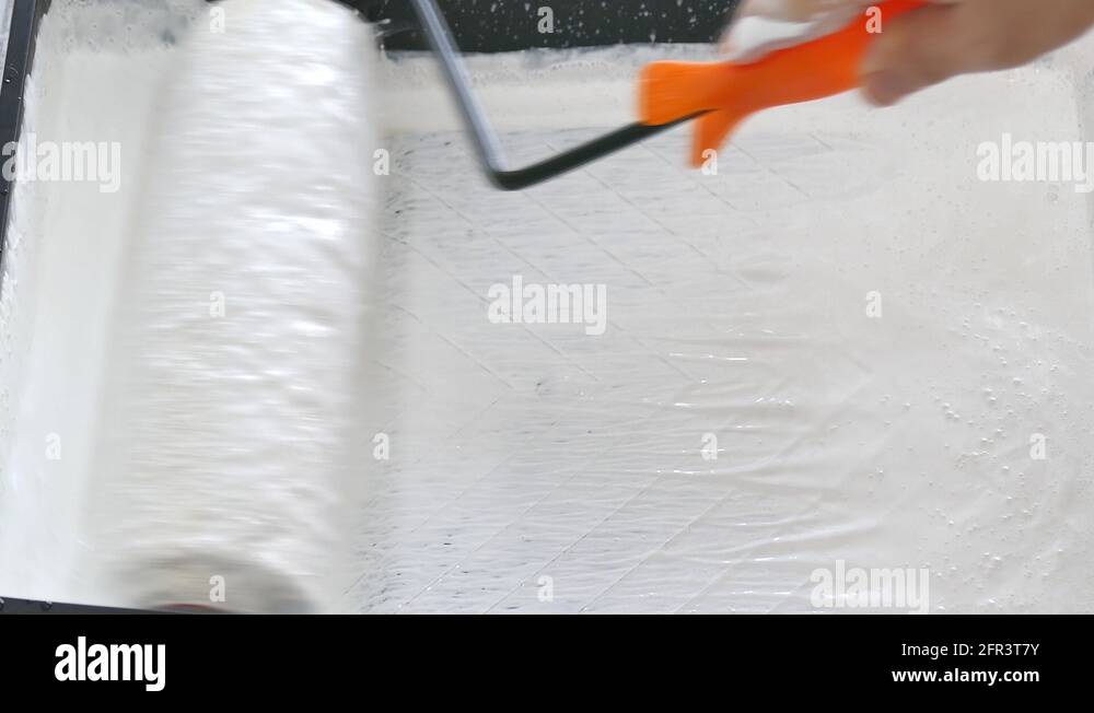 Dipping roller Stock Videos & Footage - HD and 4K Video Clips - Alamy