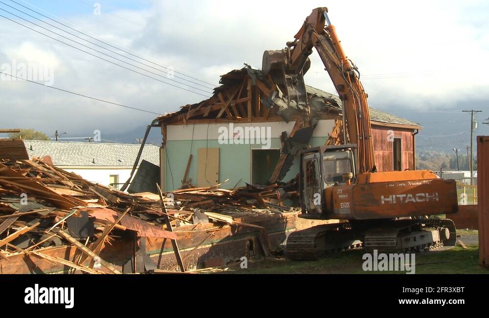 Wwii barracks Stock Videos & Footage - HD and 4K Video Clips - Alamy