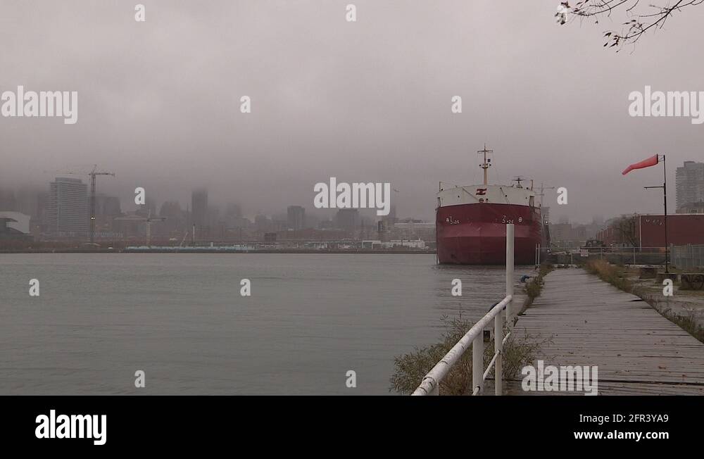 Low cloud and fog block out the CN tower and Toronto skyline Stock ...