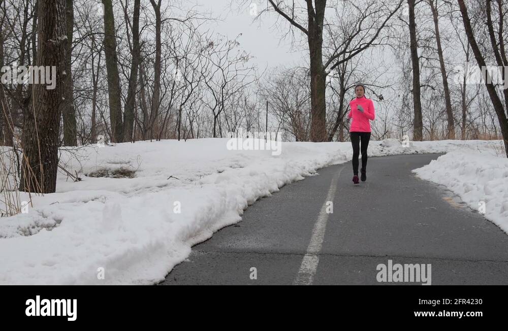 Snow active Stock Videos & Footage - HD and 4K Video Clips - Alamy