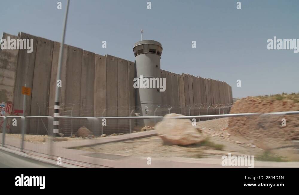 Separation barrier Stock Videos & Footage - HD and 4K Video Clips - Alamy