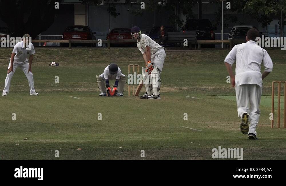 Cricket action bowler Stock Videos & Footage - HD and 4K Video Clips ...