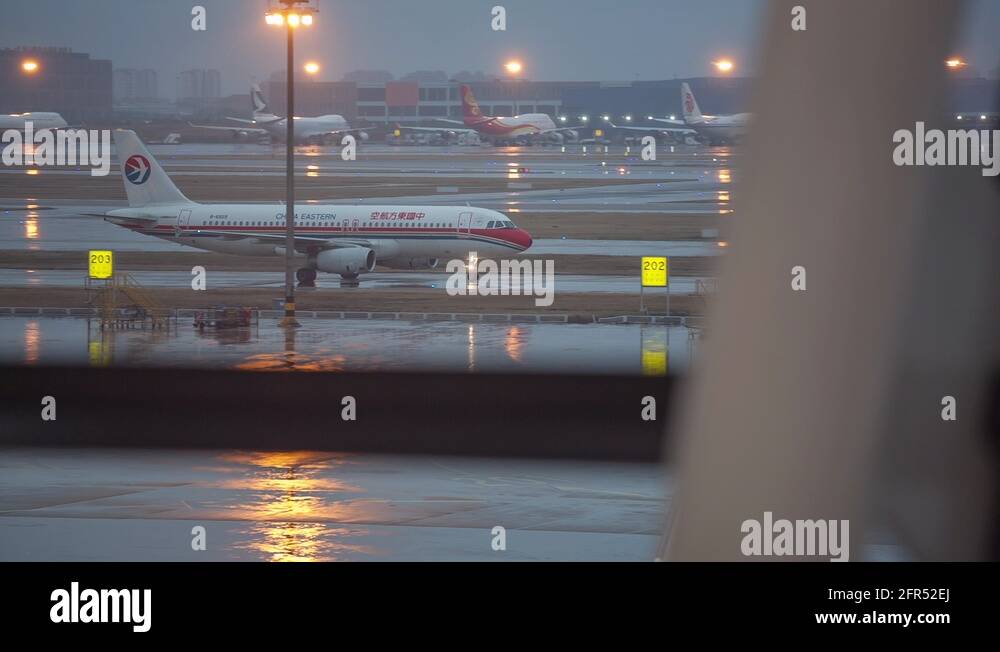 Airport park ride Stock Videos & Footage - HD and 4K Video Clips - Alamy