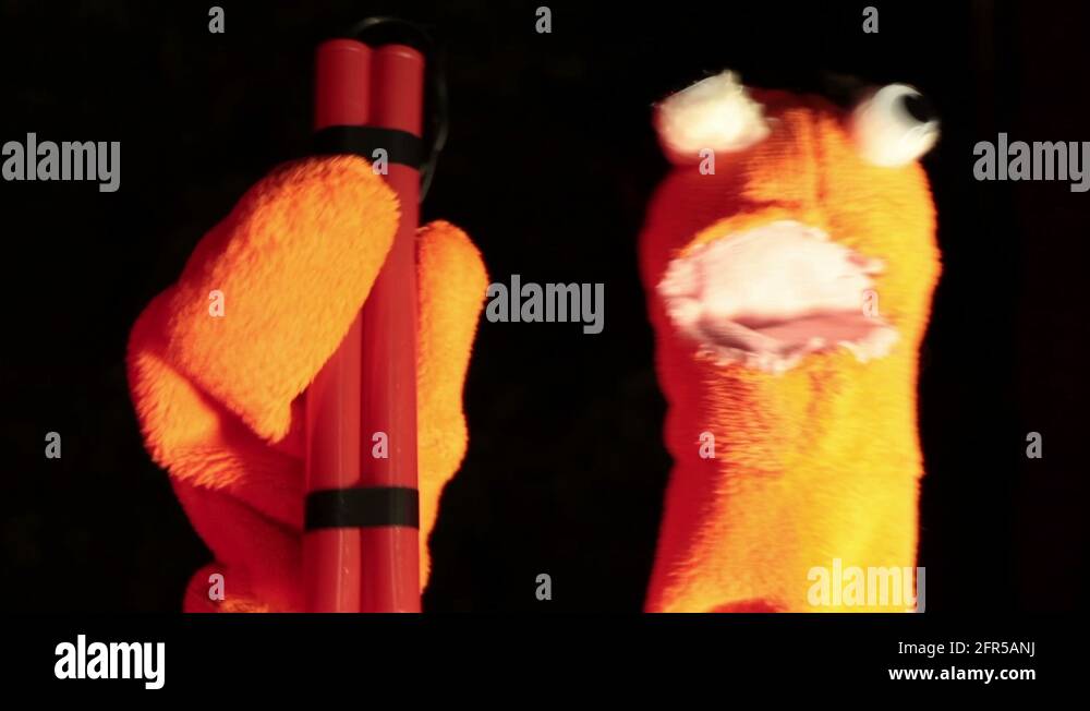 Tnt dynamite Stock Videos & Footage - HD and 4K Video Clips - Alamy