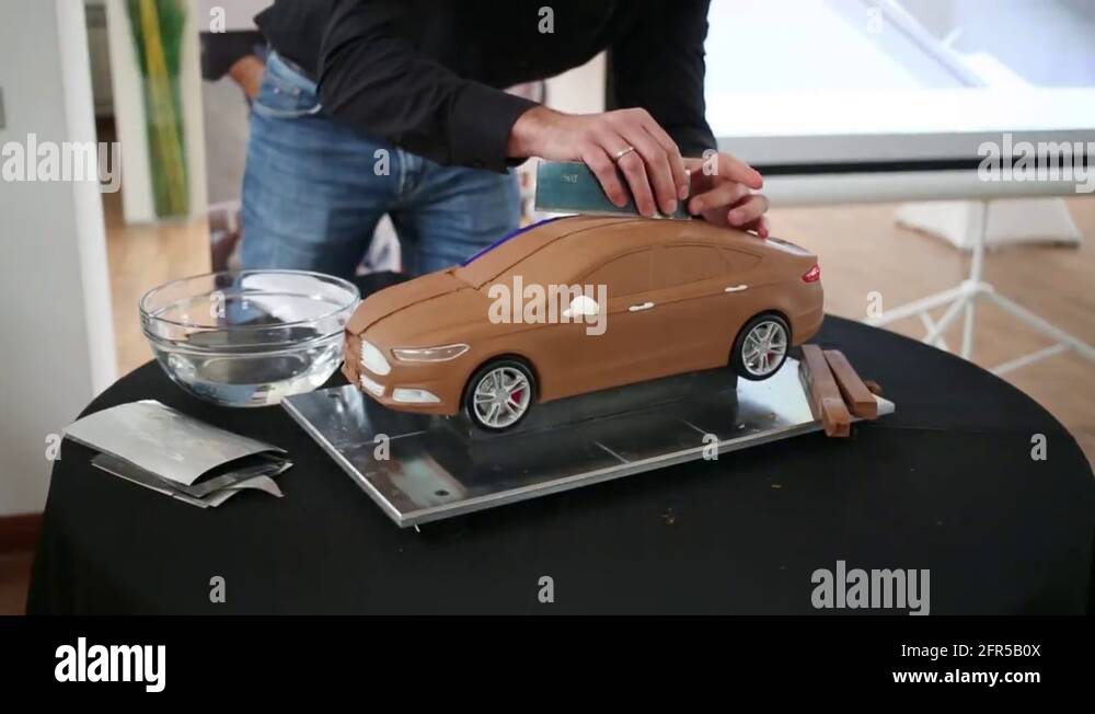 Clay man model Stock Videos & Footage - HD and 4K Video Clips - Alamy