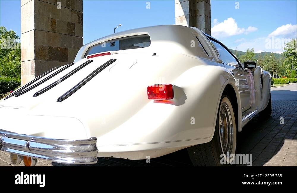 Excalibur car Stock Videos & Footage - HD and 4K Video Clips - Alamy