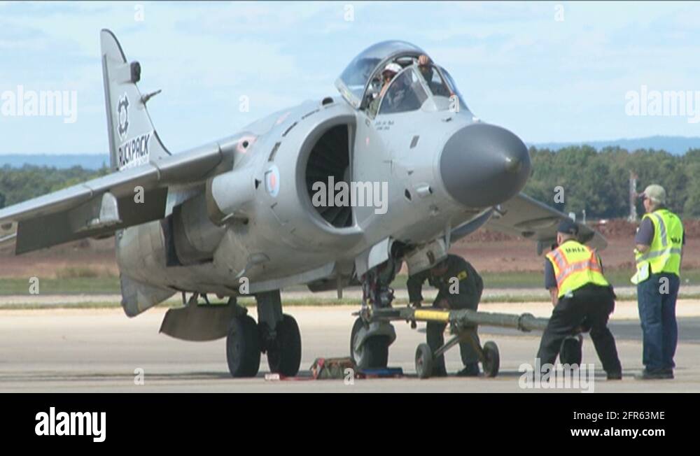 Hawker harrier Stock Videos & Footage - HD and 4K Video Clips - Alamy