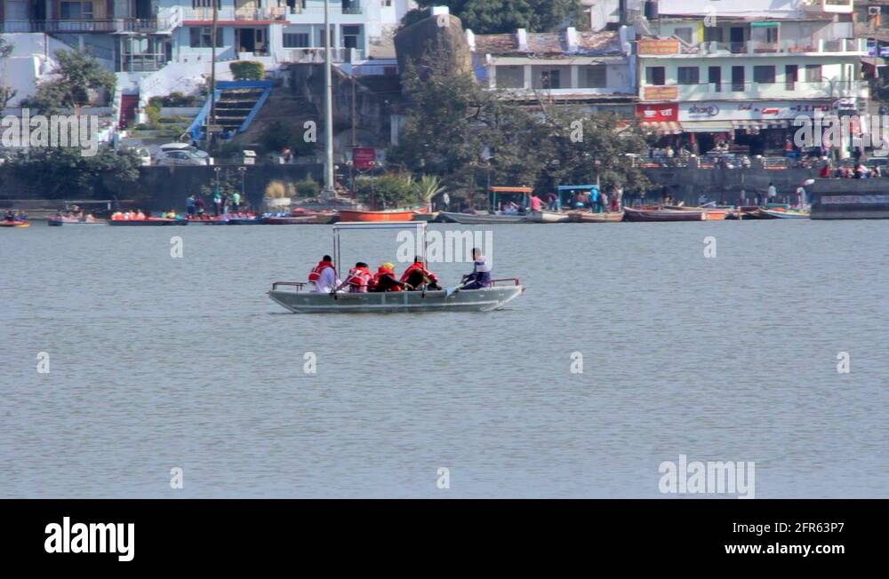India boat people Stock Videos & Footage - HD and 4K Video Clips - Alamy