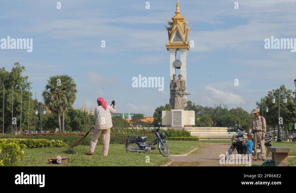 Wat botum the city in phnom penh Stock Videos & Footage - HD and 4K ...